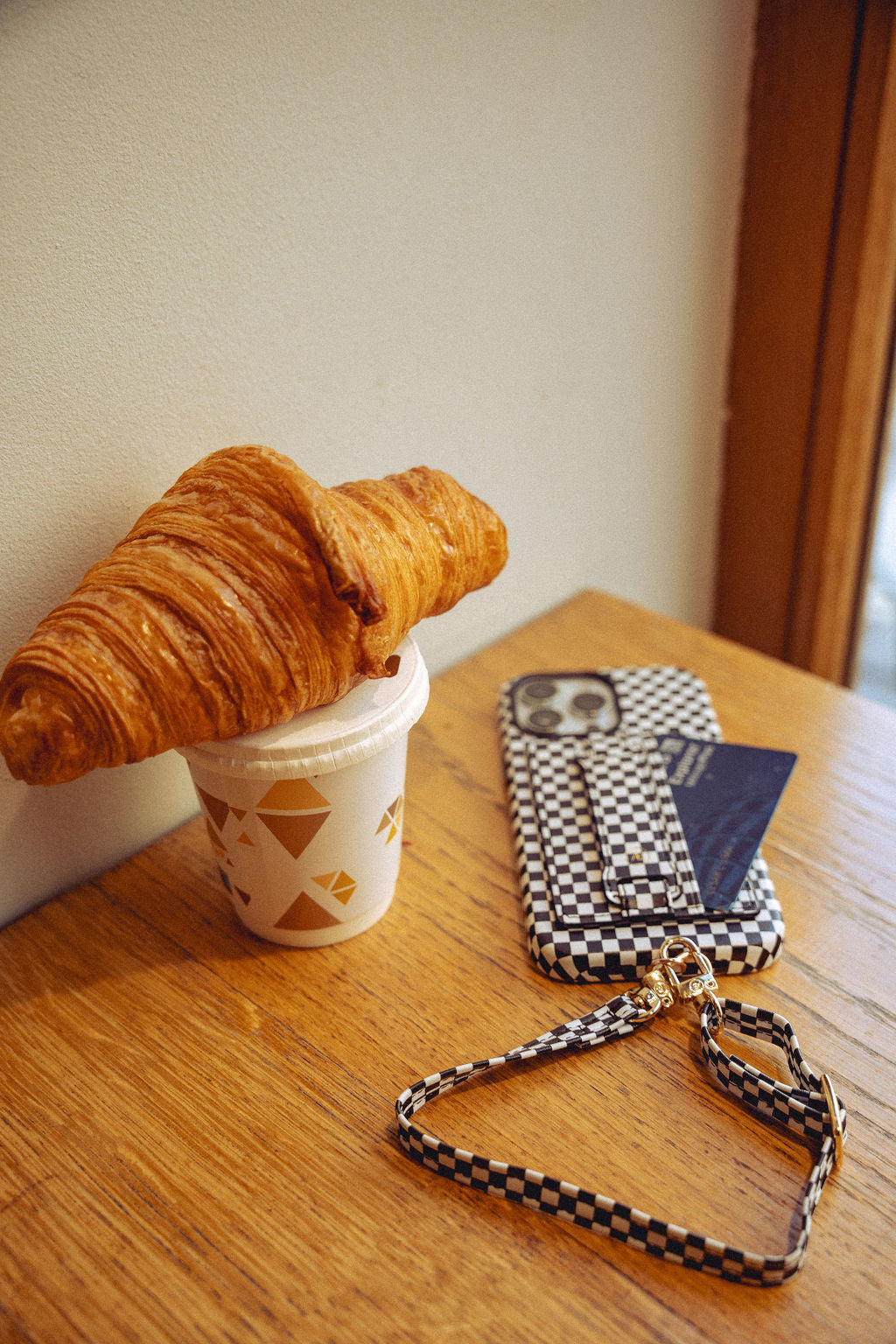 Black Checkered Hoop Phone Wallet – THE CÆP